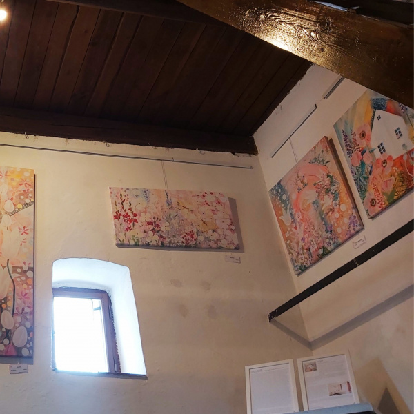 Výstava obrazů V tobě se celý zrcadlím v Galerii Vodárenská věž